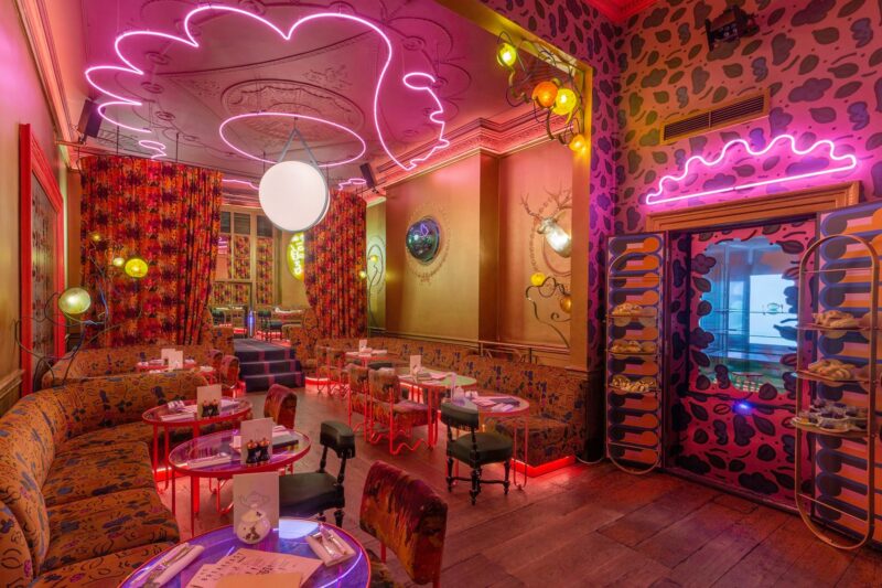 12 beautiful cafes in London you must see - Anna Sherchand